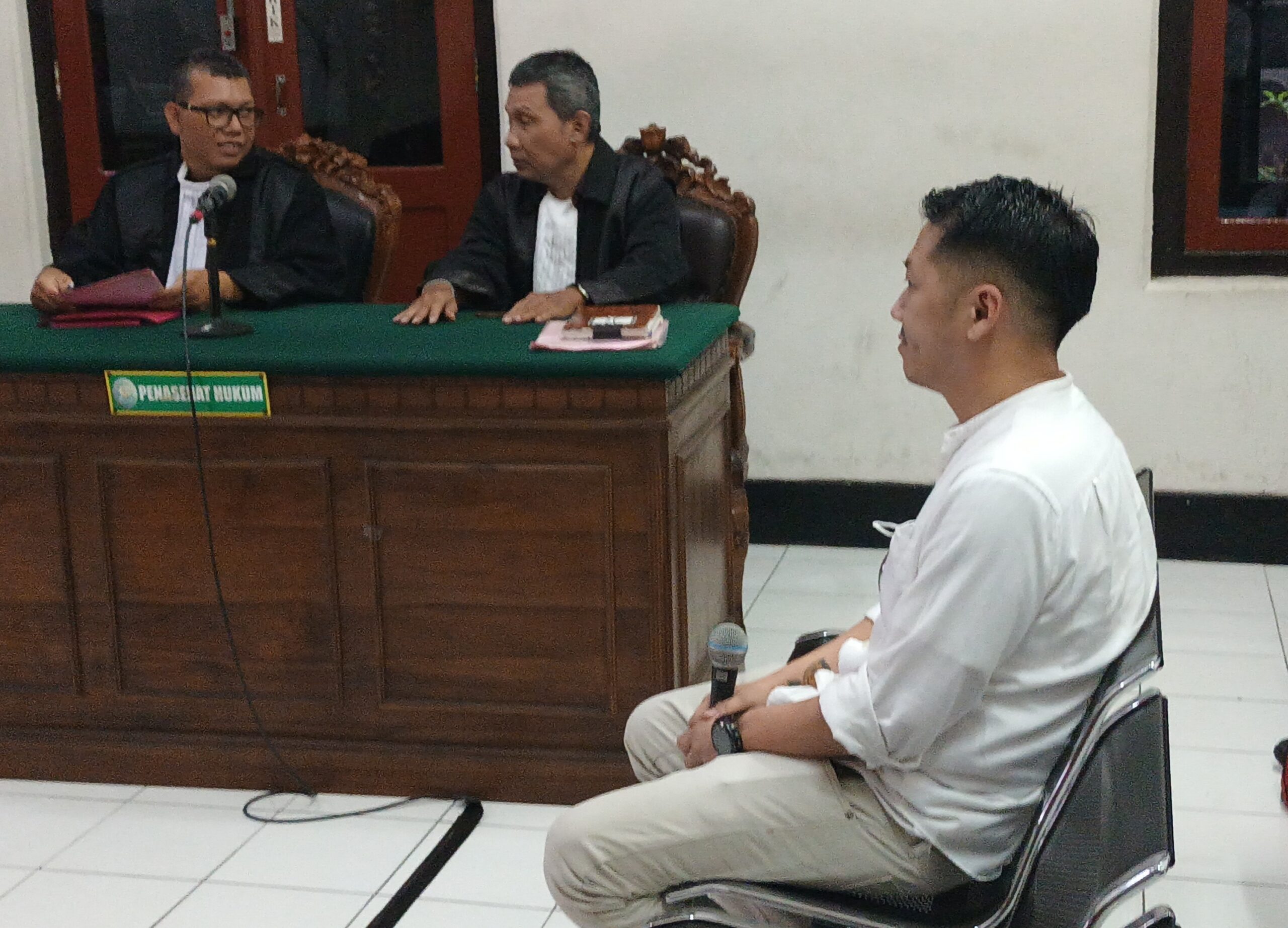 Erlika Saraswati Jadi Korban Kekerasan Fisik oleh Suami, Ferry ...